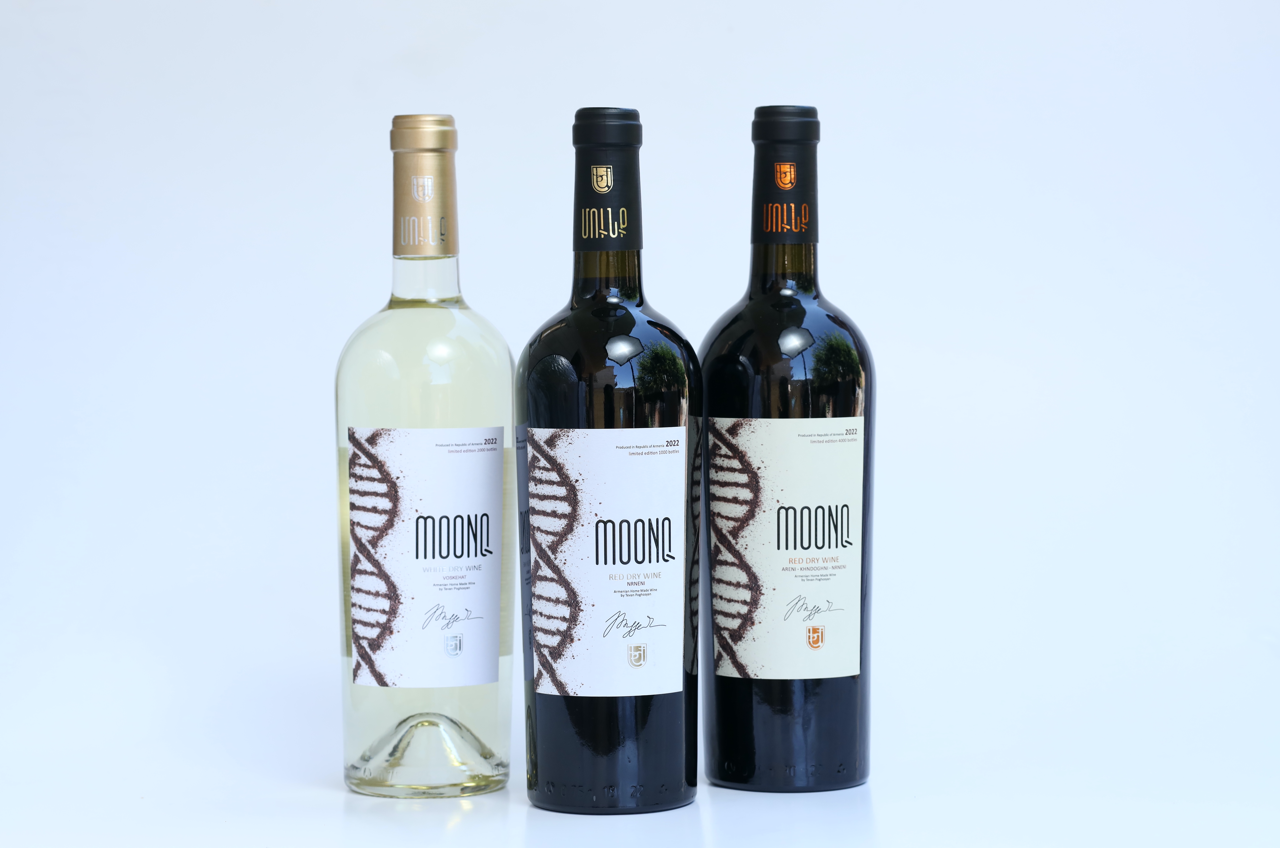 Collections – MOONQ Wines